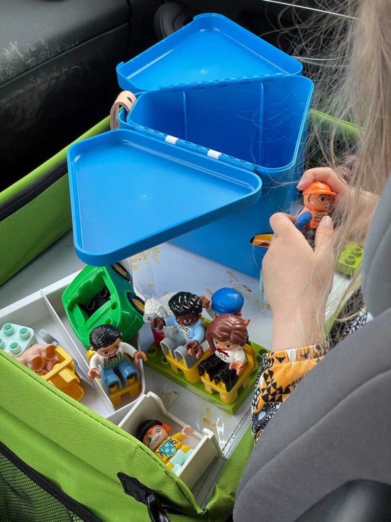 Lange Autofahrten mit (kleinen) Kindern | Unsere Tipps für entspanntes ...